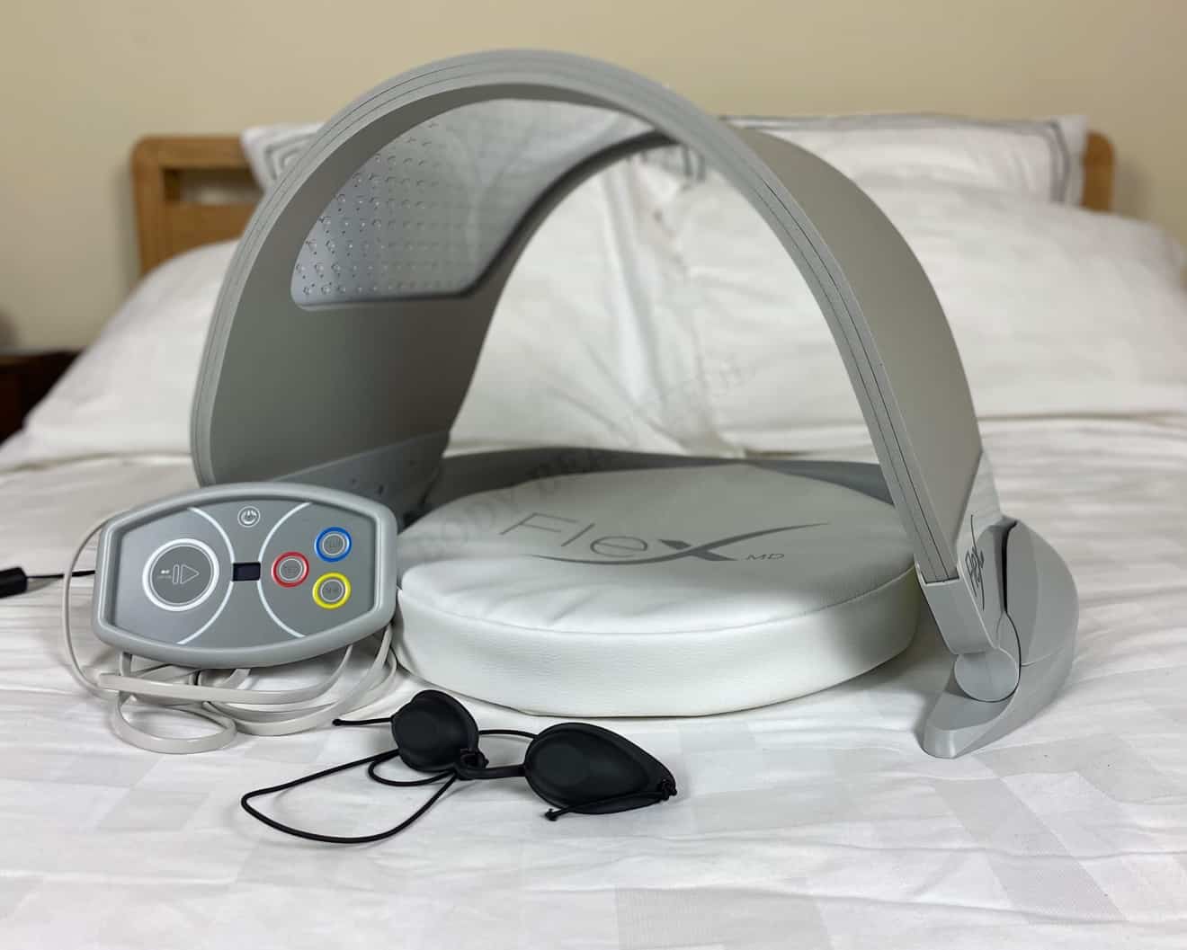 Dermalux Flex MD review: before vs after light therapy