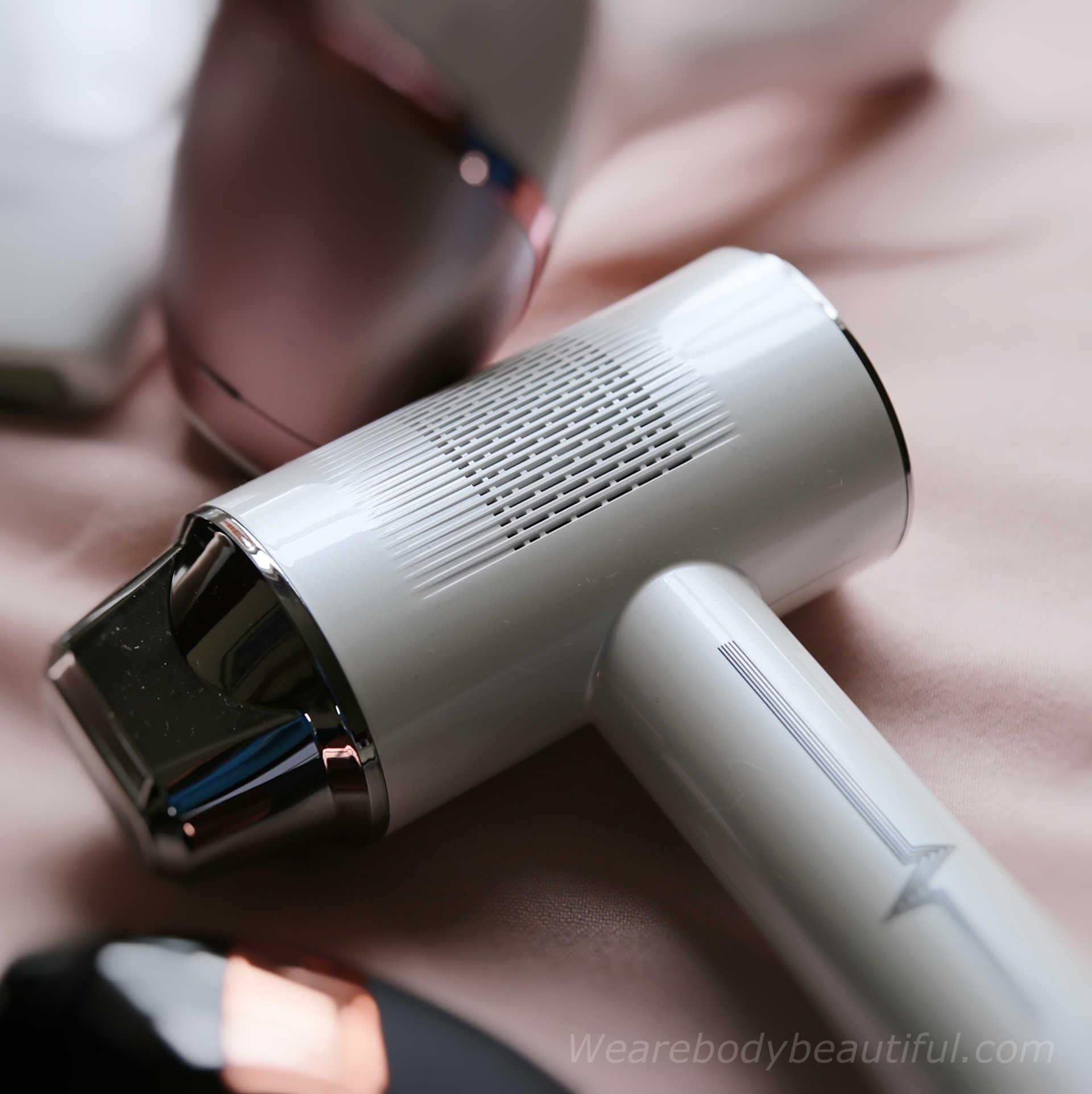 CurrentBody Skin Laser review - by Wearebodybeautiful